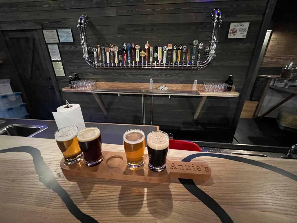 Annie's Tap House, Great Falls - Gallery